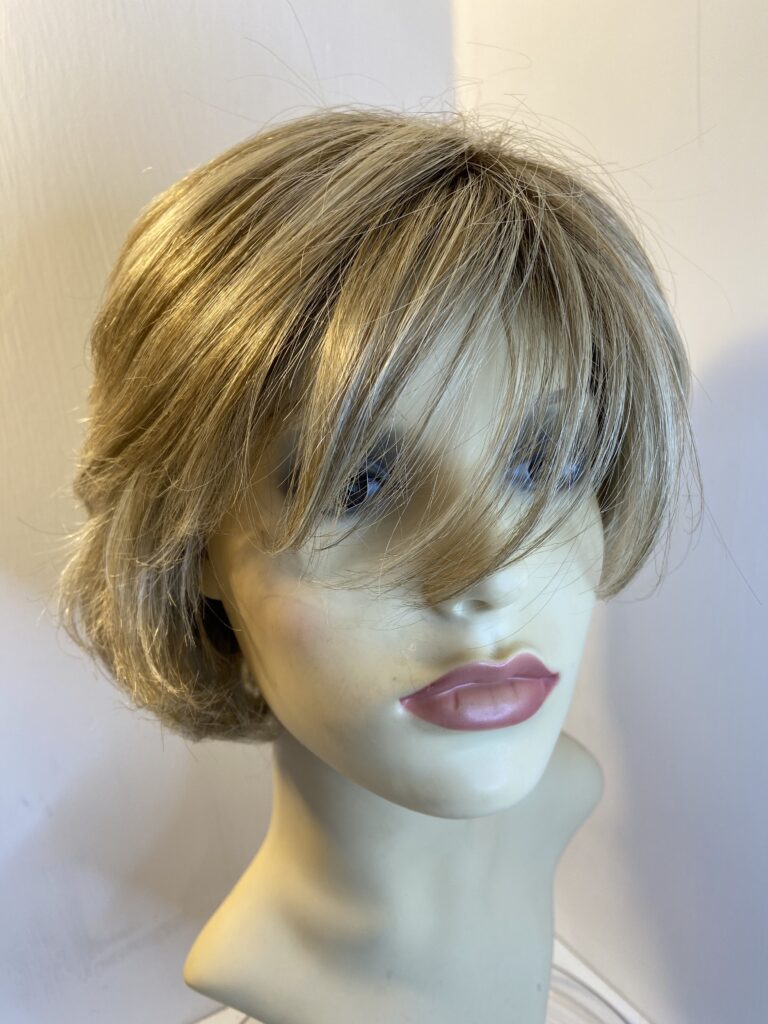Beautiful blonde rooted wig. Blms310 – Wigbank