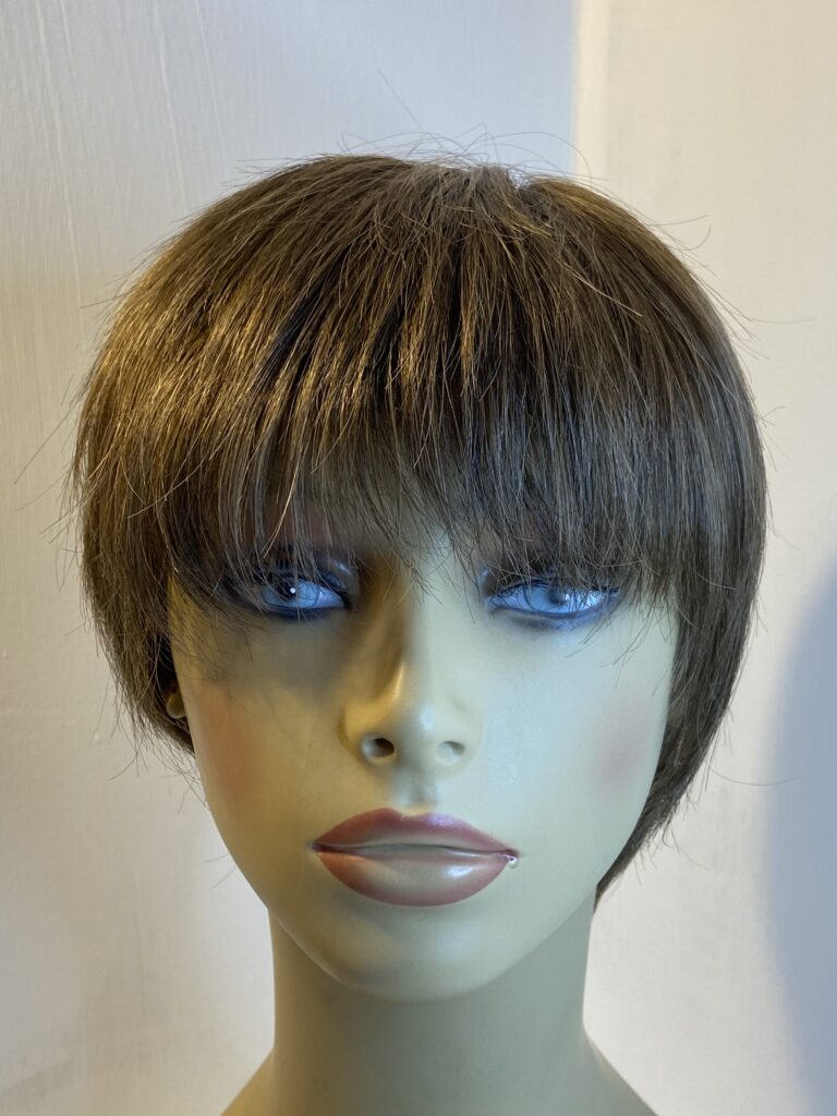Short brown Rene of Paris wig. Brss31 – Wigbank