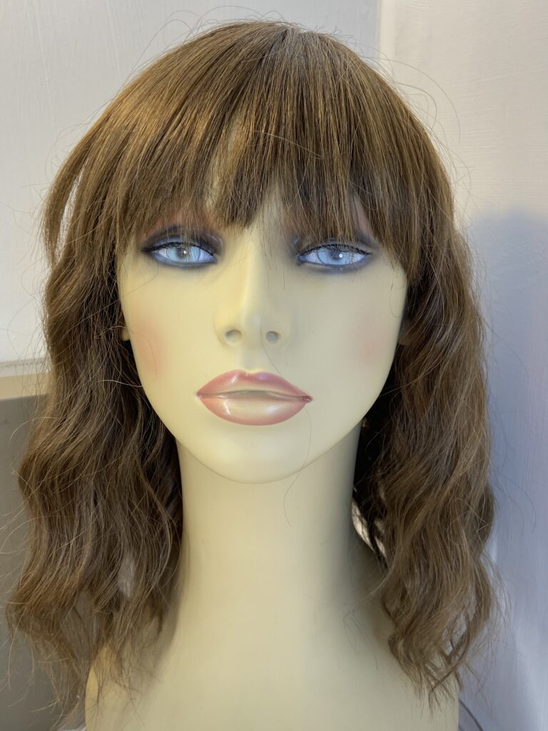 Stunning brown wavy modern wig. Bbrlw351 – Wigbank