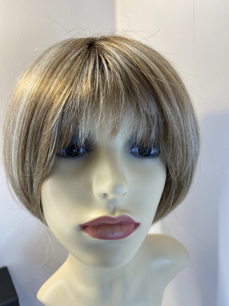 Stunning new designer blonde wig. Bblms504 – Wigbank