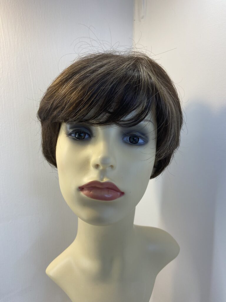 Simply beautiful Revlon new wig. Brss5023 – Wigbank